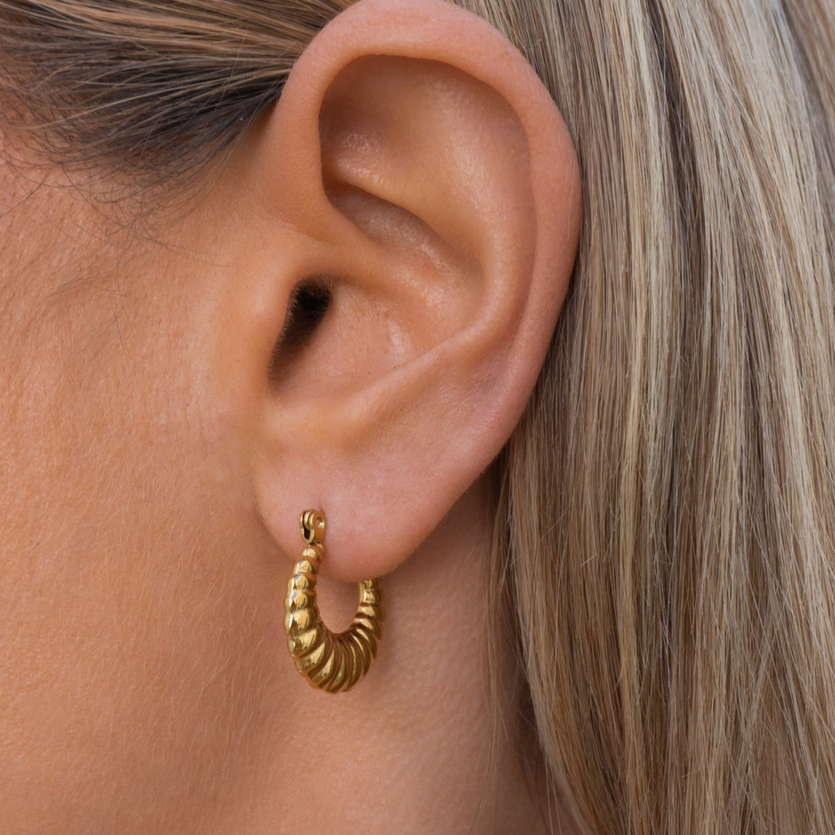 Zara Hoops | Small – JacqMaria Jewelry